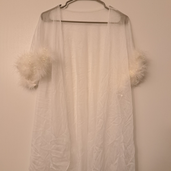Intimates & Sleepwear | Cute Robe Like With Fluffy Stuff On Sleeve ...